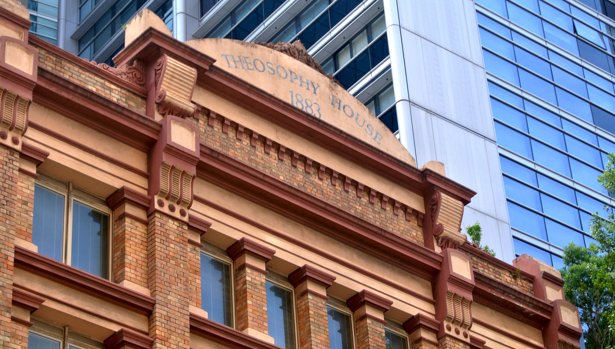 1883 – 100buildings100years